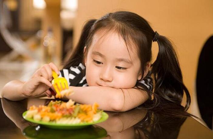 It is difficult for children to eat, mostly due to poor chewing ability ...