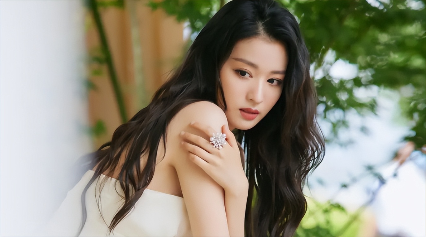 Yang Yang and Wang Churan were revealed to have broken up, and the man's agent took off the ...