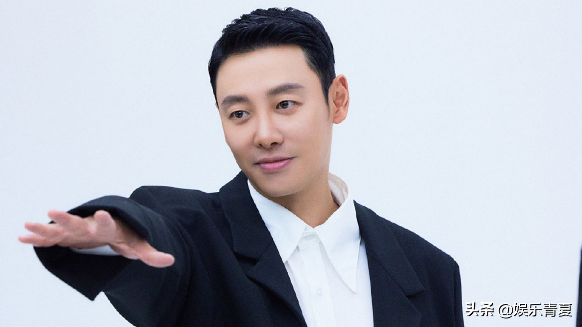 "Walking with God" Jin Zihong, "The King of Pigs" Huang Jingmin, Kim ...