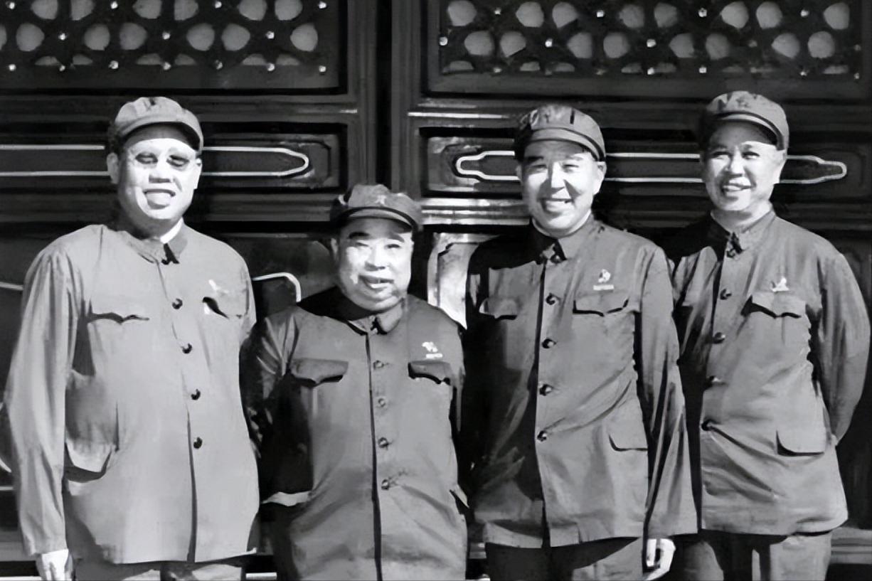 The founding general Xiao Hua disappeared mysteriously for 7 years ...