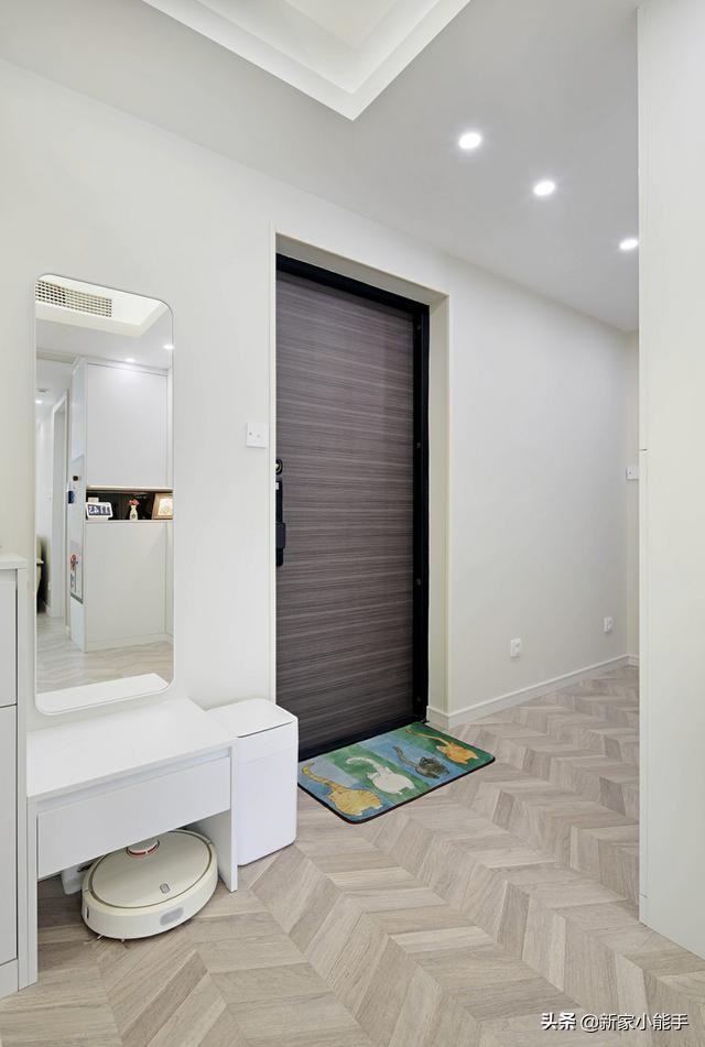 The 90-square-meter two-bedroom, which took a lot of effort to design ...