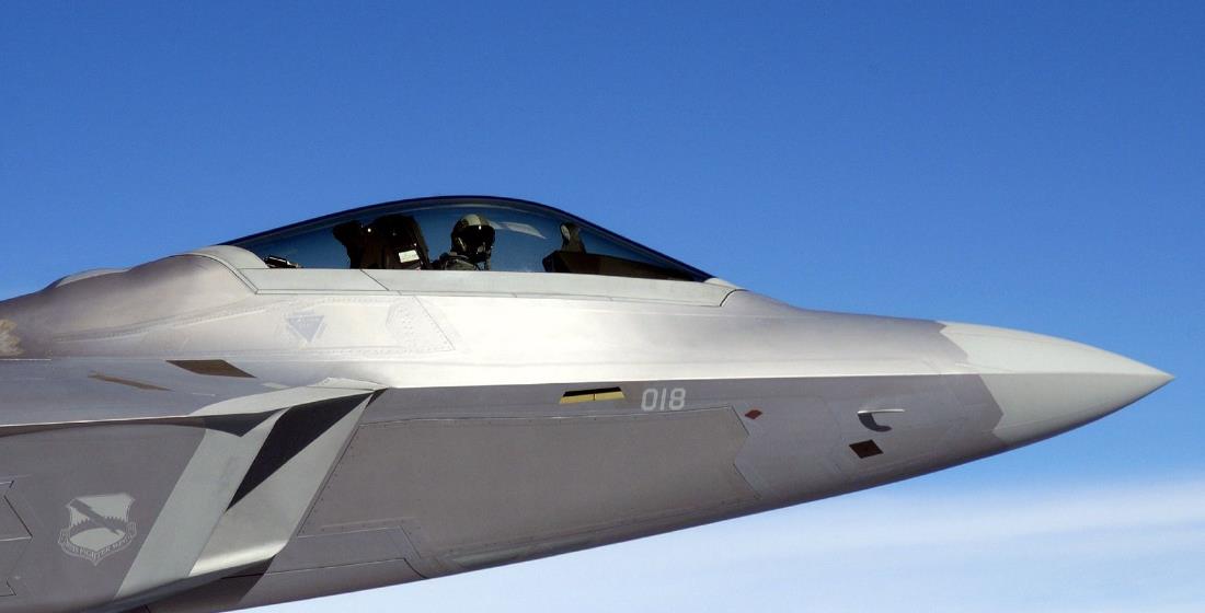 Not a battle between heroes, but murder? What will happen when F22 meets Su 57? - iNEWS