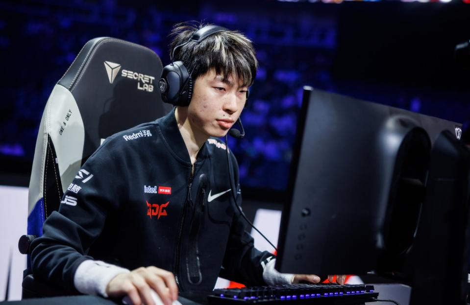 take off!JDG officially announced the official signing of Ruler, the only AD FMVP in the S game ...