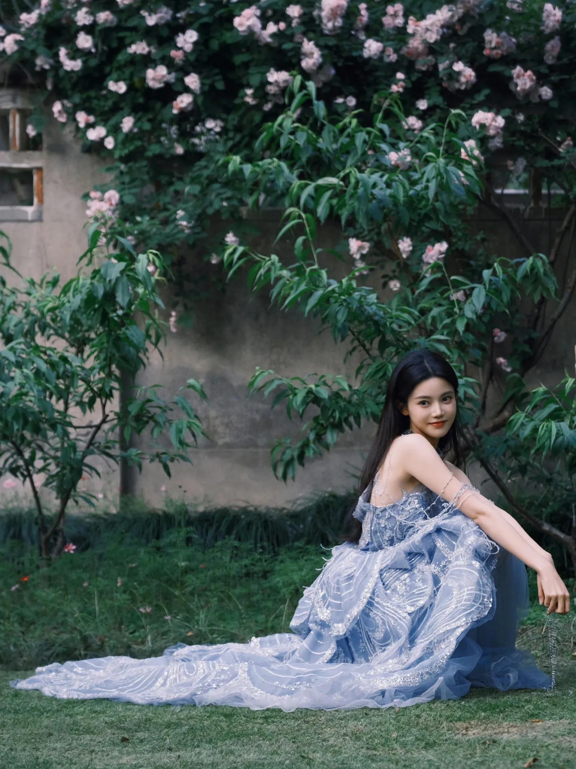 Sun Zhenni is so beautiful! Ever since I saw her play the little fox, I like her appearance - iMedia