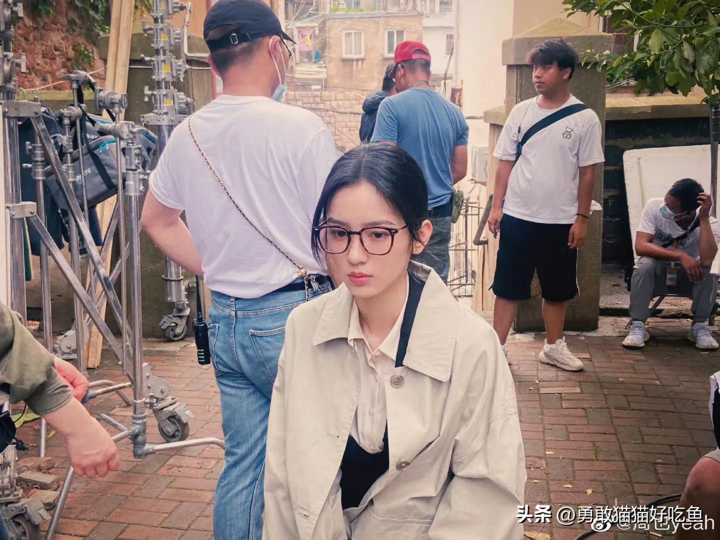 Ju Jingyi Zhou Ye - iNEWS