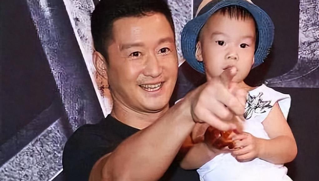 Wu Jing's child was named Wu Jing, and Jin Dong's child was named Jin ...