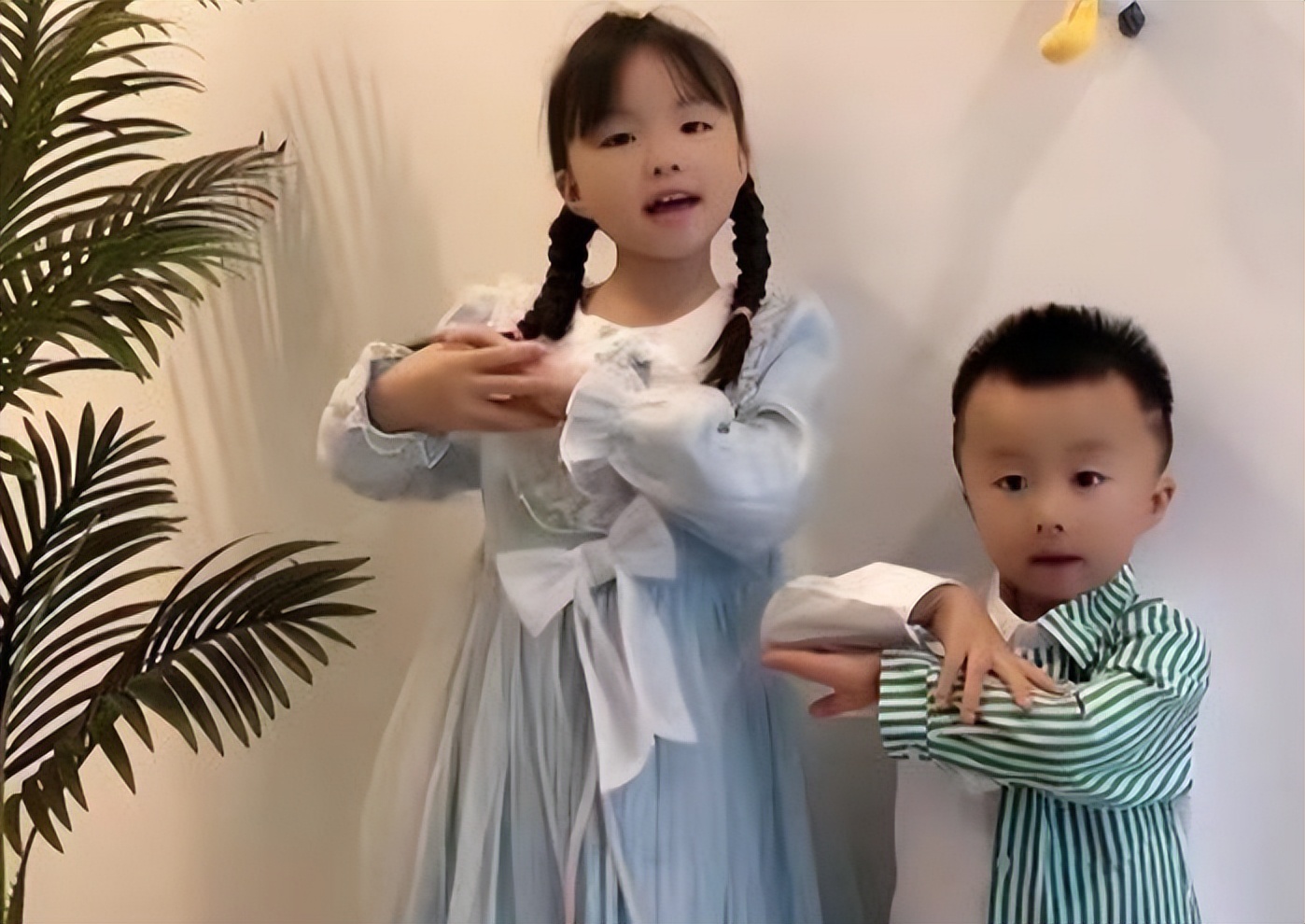 Have trouble?Tian Jing and Yao Wei did not interact publicly with Xu's ...