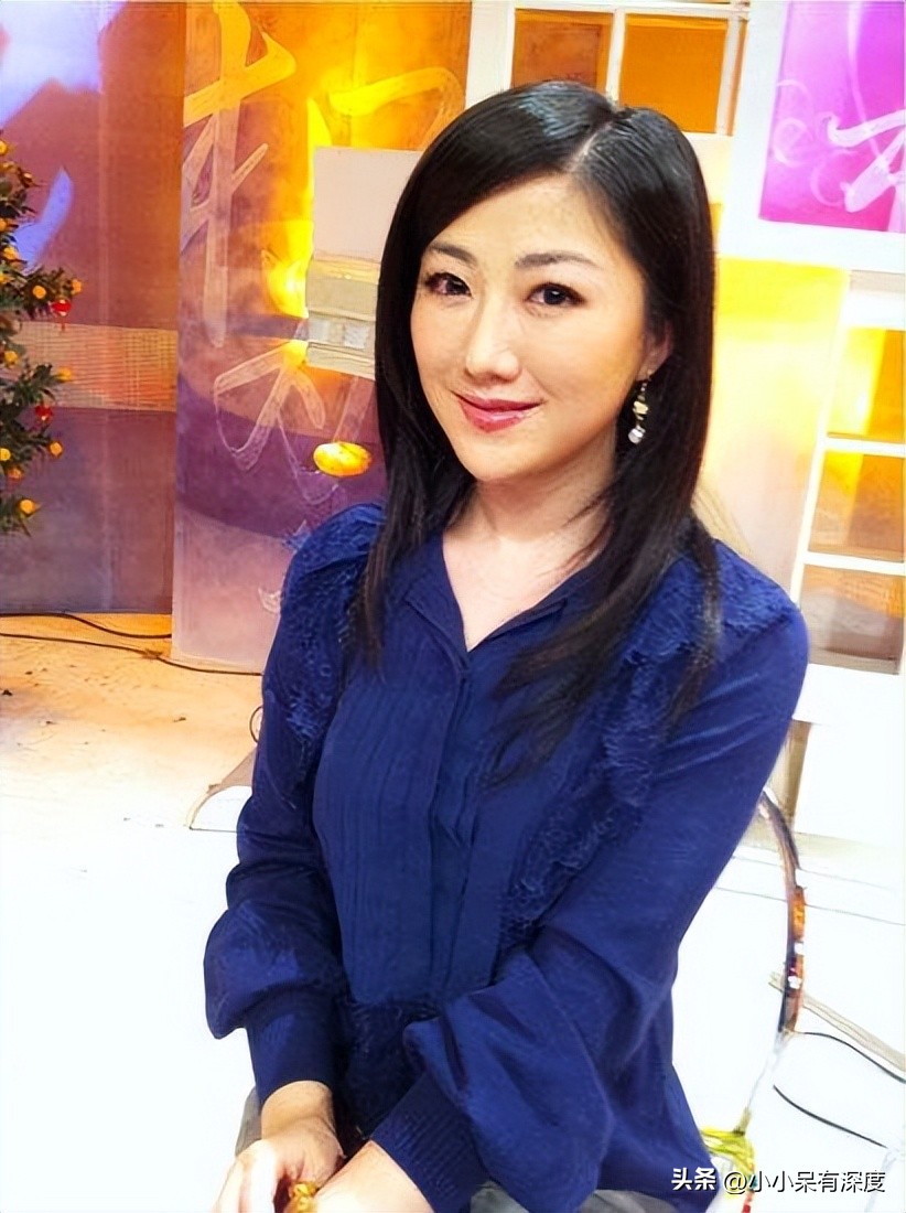 Yang Lei, the star of Dragon TV, was abandoned by Wang Wei, the owner ...