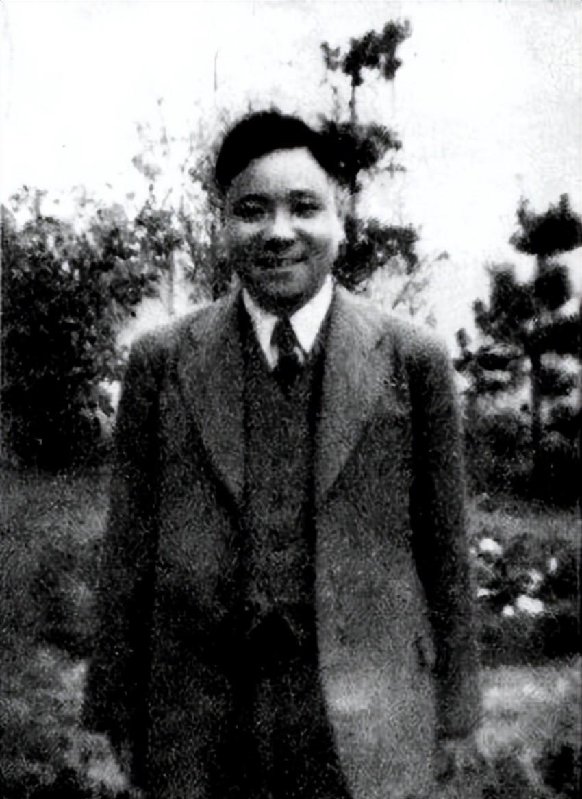 He is a red agent and was imprisoned by Dai Li himself for eight months ...