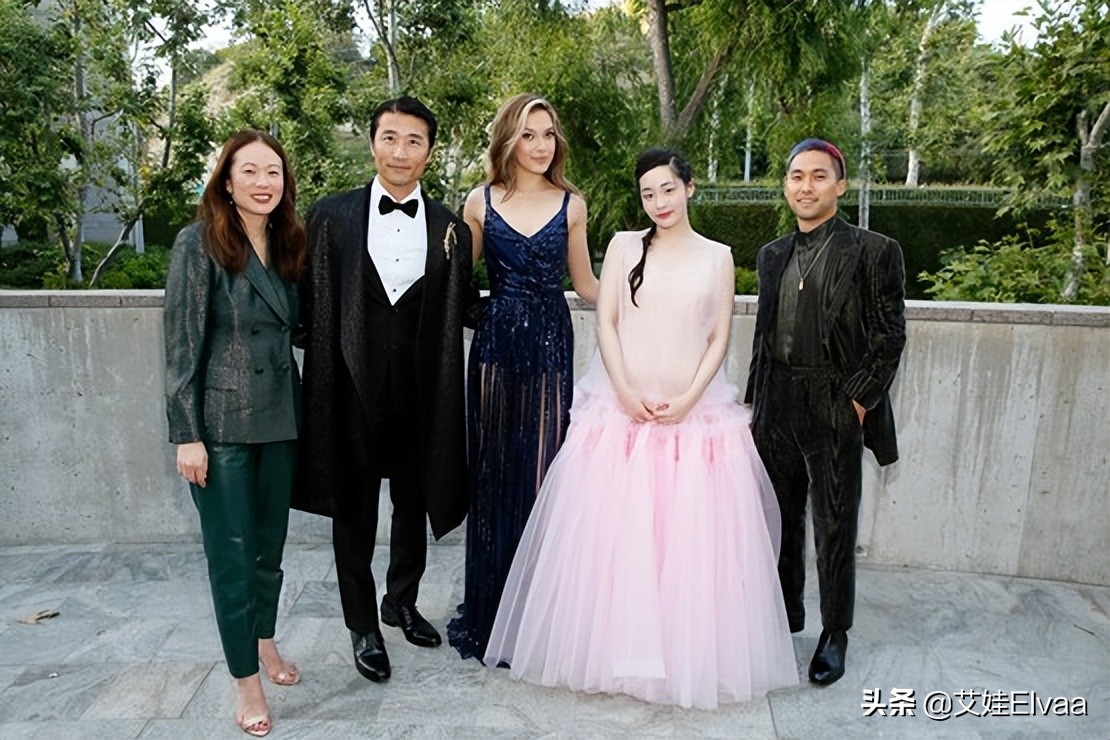 Gu Ailing and her parents went out to eat and were met by chance ...