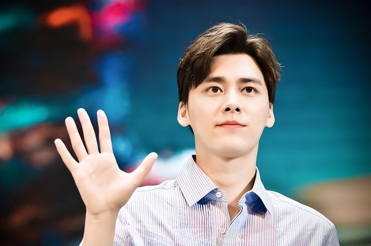 After Li Yifeng retired from the circle, the recent situation was ...