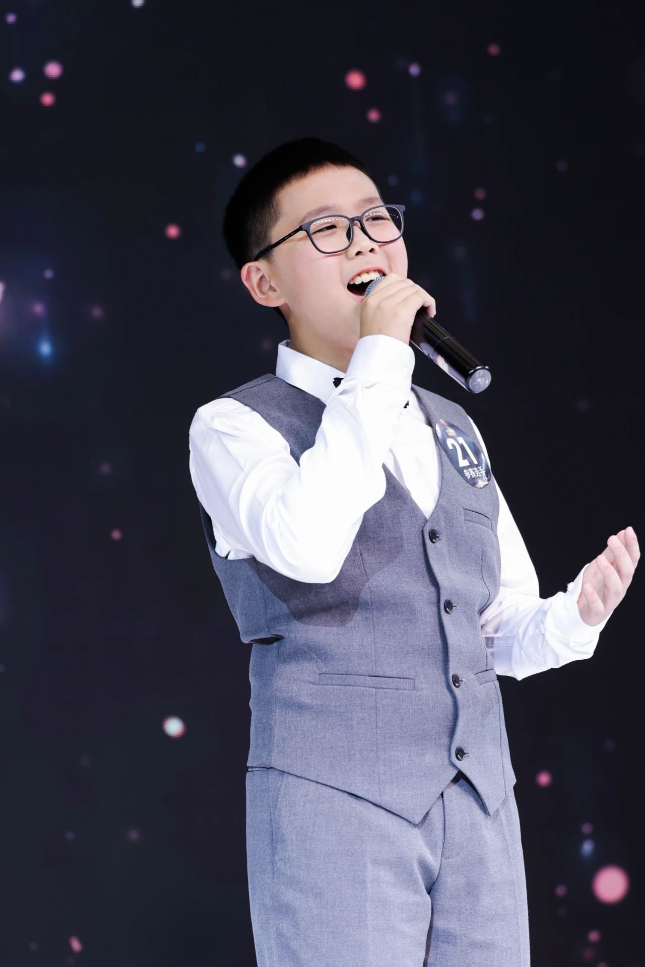 Ma Minghan: I hope to use singing to create a better world - iNEWS