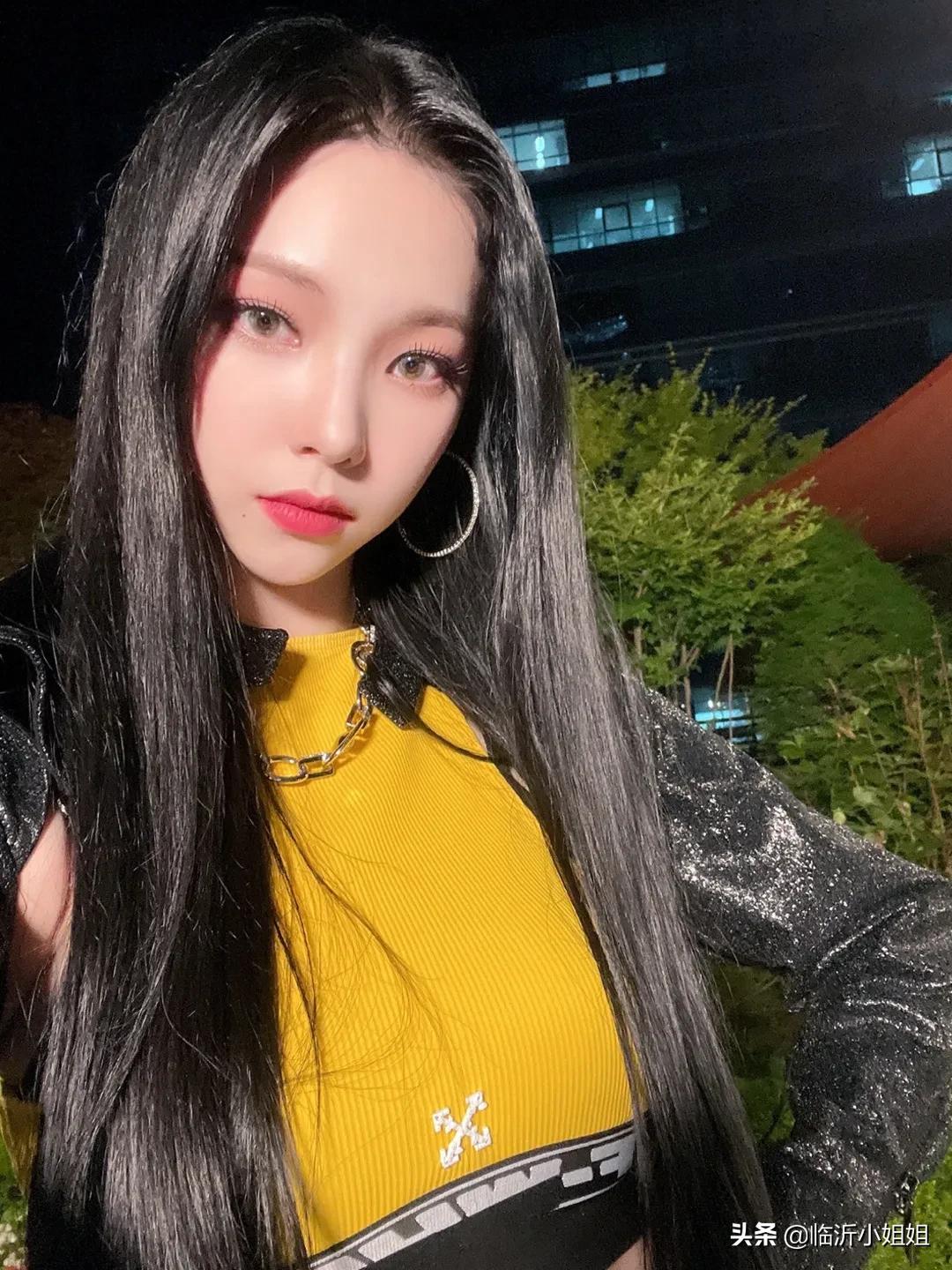 Liu Zhimin, with a delicate face and a tall figure, is such a smart and ...