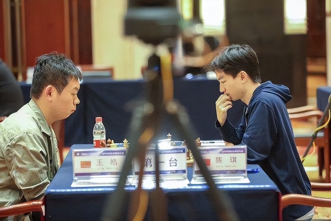 The National Chess Championship produces the top four, Bu Xiangzhi wins ...