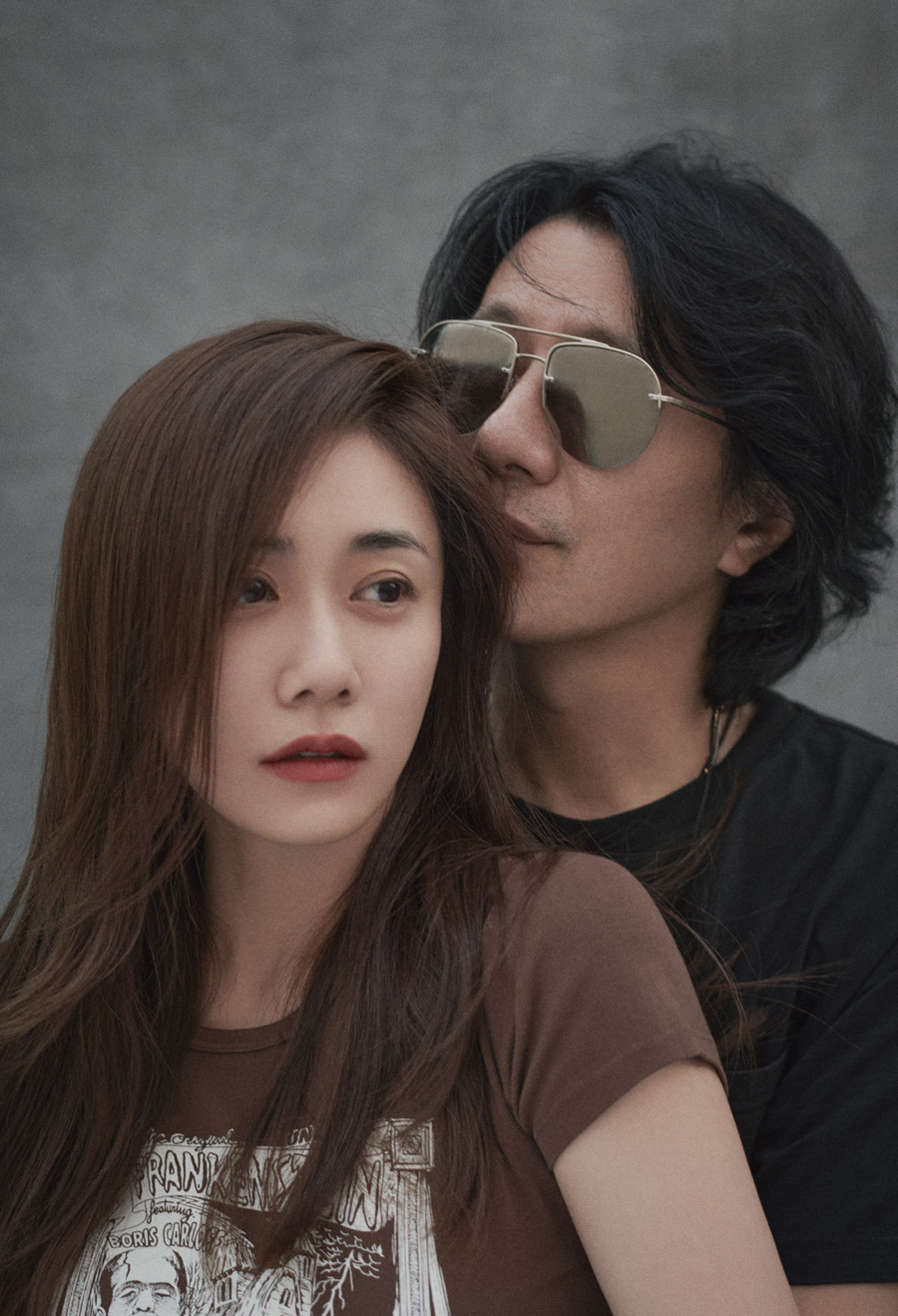 Show affection!Liu Yun posted a high-profile photo in the same frame as ...