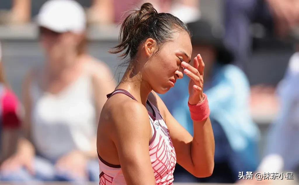 Fans helped Zheng Qinwen find out why she lost - iNEWS