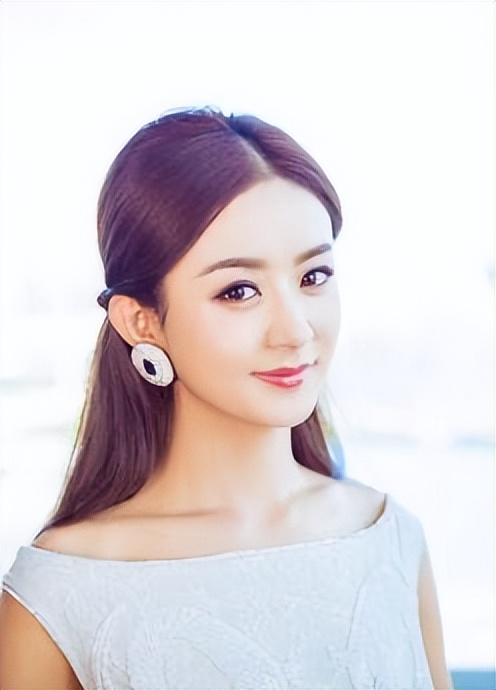 Comparing celebrities before and after their debut, she is the one who ...