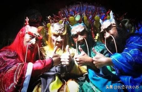 Shen Gongbao was named the Water God, and the Dragon King of the East ...