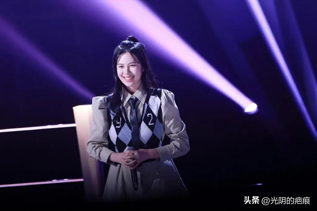 Why does Pan Yunqi like ties?If she changes her dressing style, she has ...