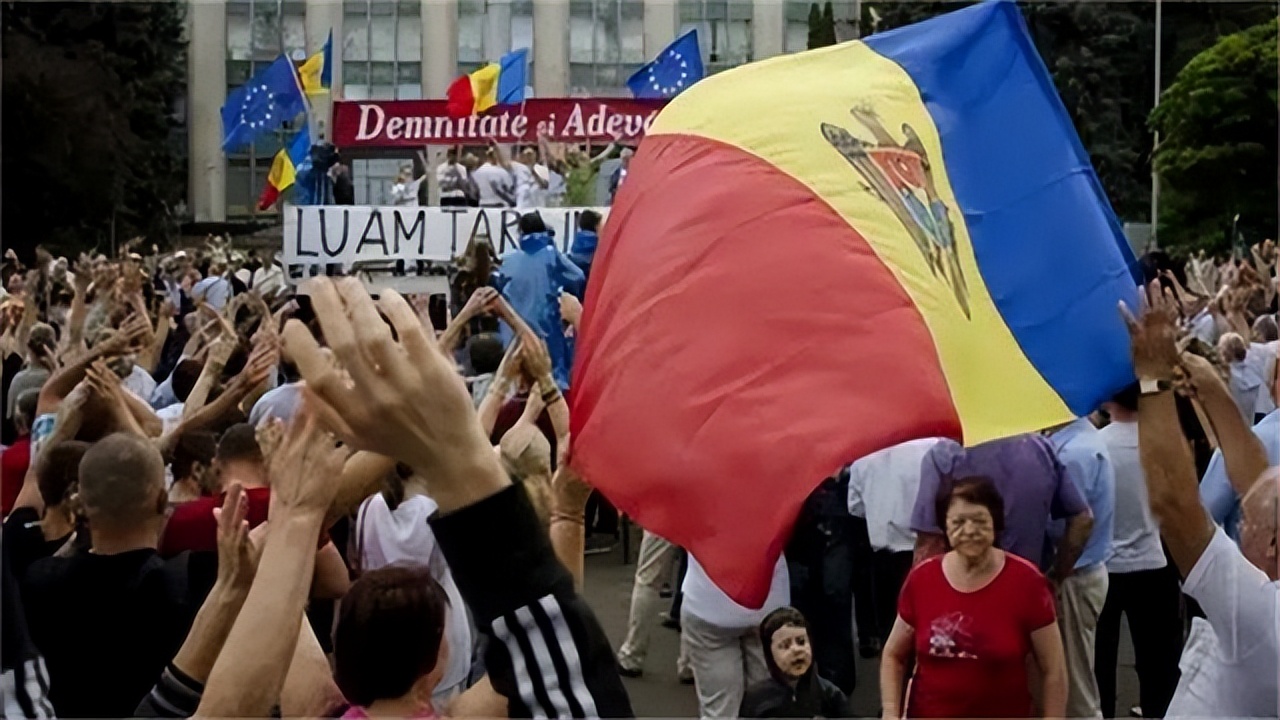 Moldova, the poorest country in Europe: Women are forced to go abroad ...