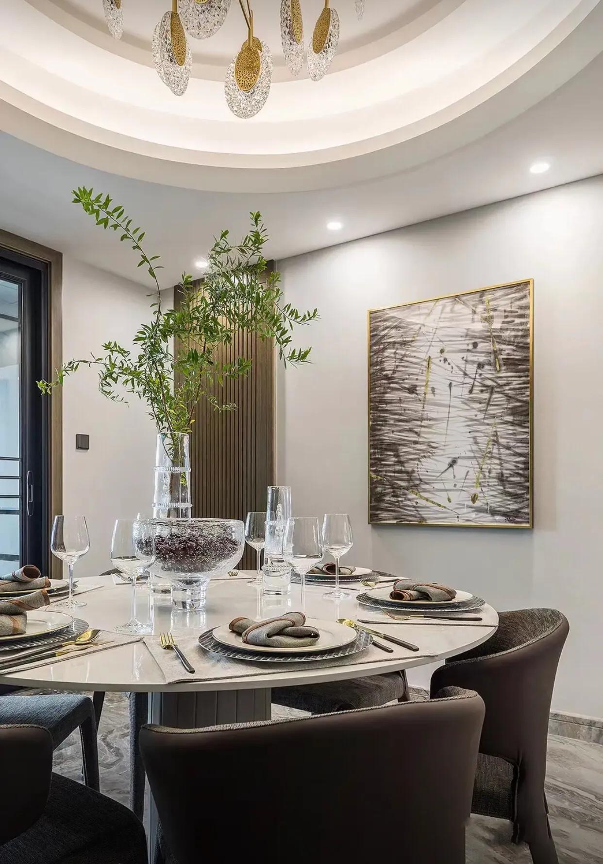 The 140-square-meter four-bedroom apartment is more refined and ...