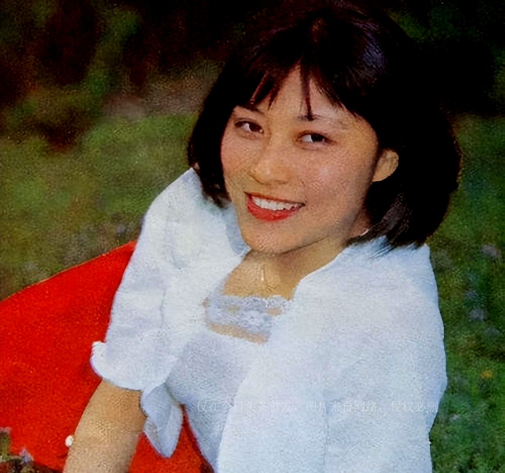 Yue Hong: 2 After winning the Best Actress Award, Jet Li filed for ...