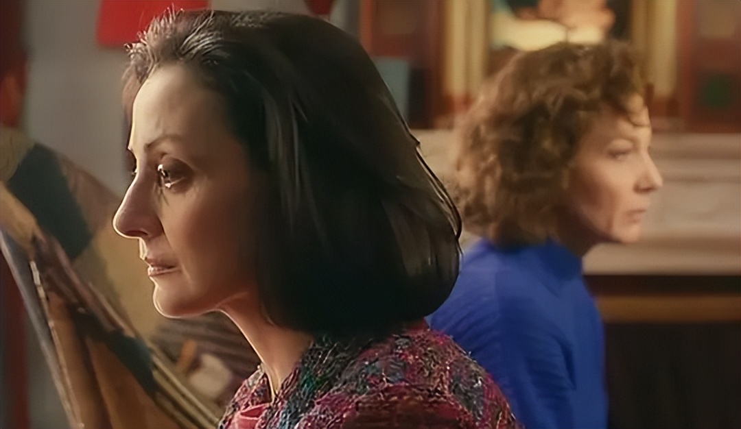 How to explore female identity, emotional needs and social pressure ...