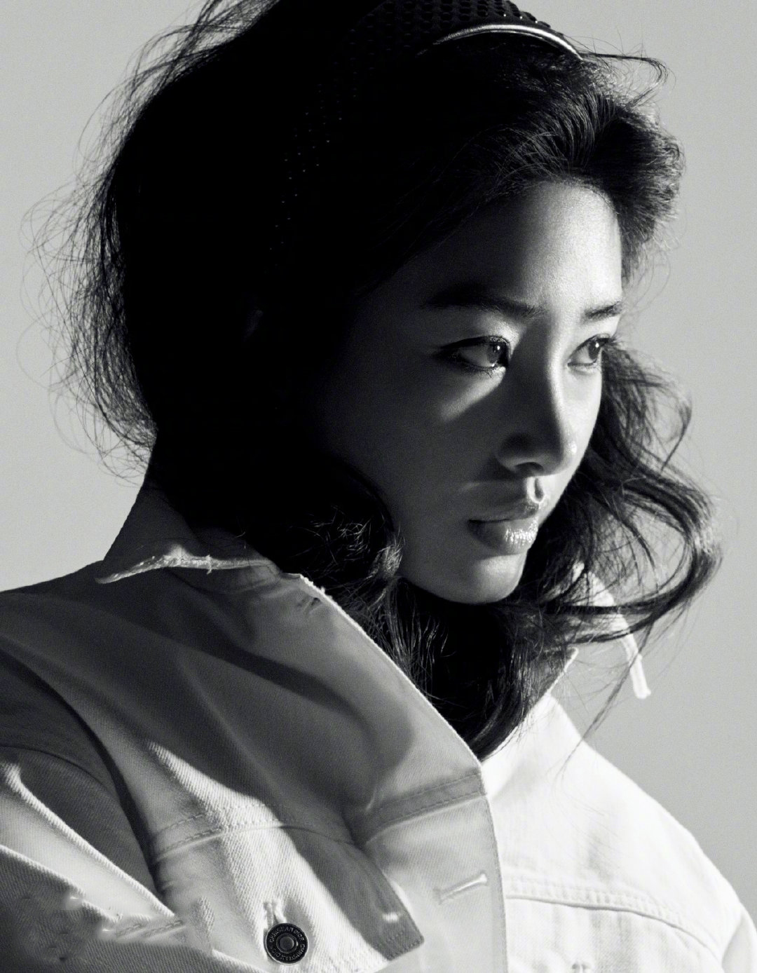 Actually hit Song Hye Kyo in the face!Yang Caiyu shoots a fashion photo ...