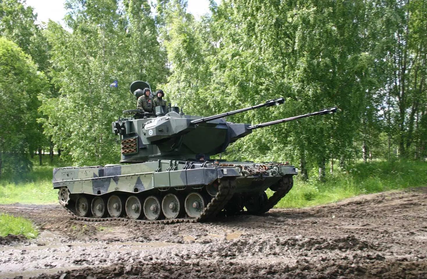 Leopard 2 marksman self-propelled anti-aircraft artillery, with high ...