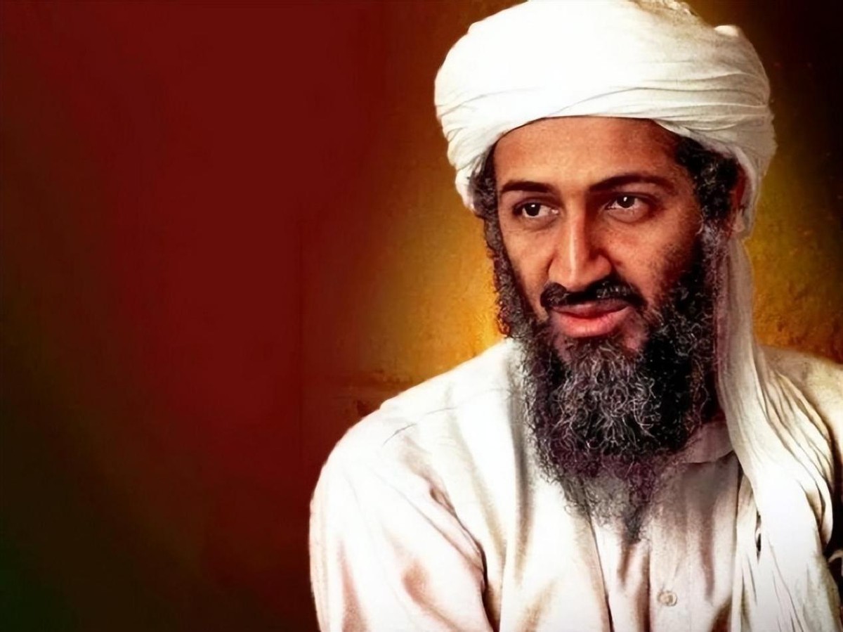 Osama bin Laden's escape process: carrying a large number of ...