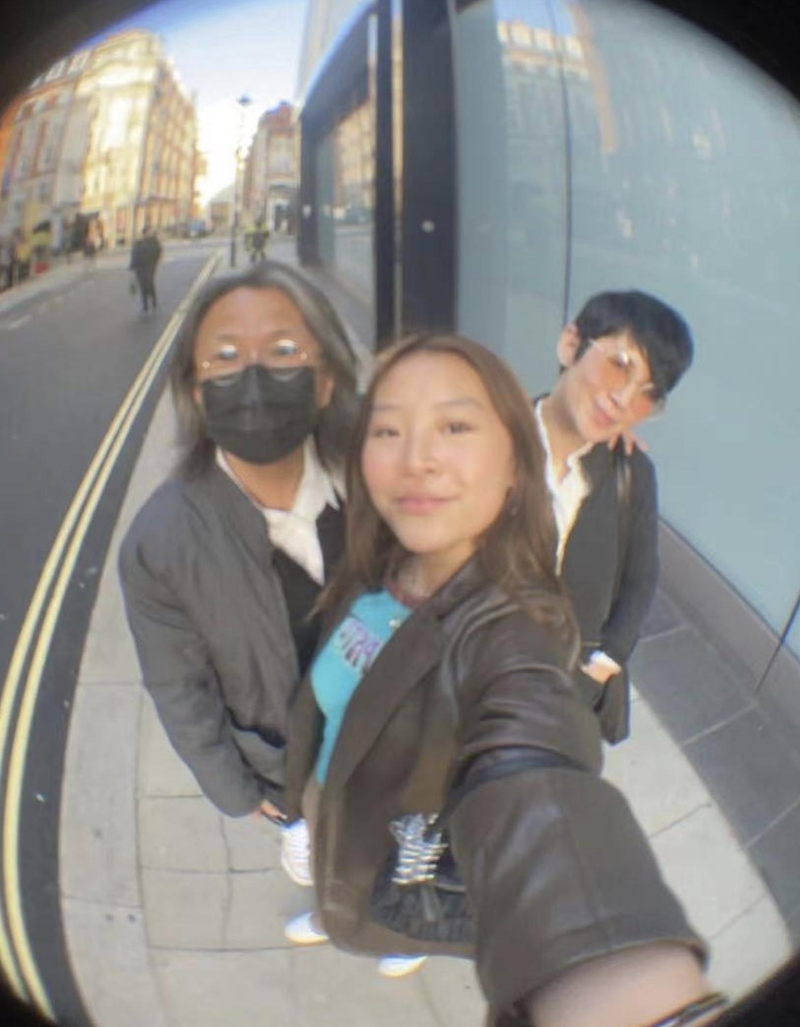 A recent photo of Wu Junru's 16-year-old daughter was exposed, she dyed ...