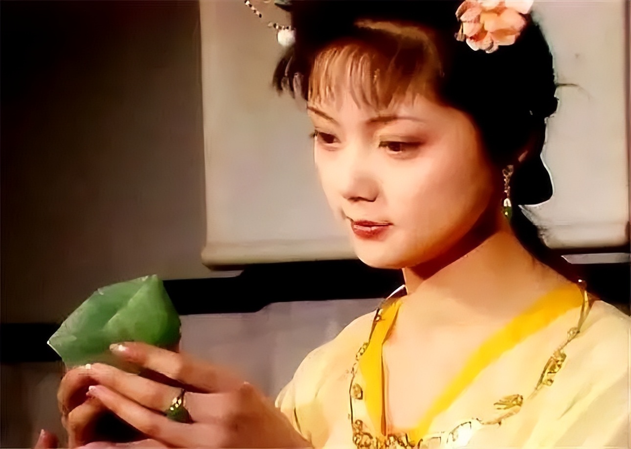 From the perspective of Grandma Liu, the difference between Jia Mu's ...