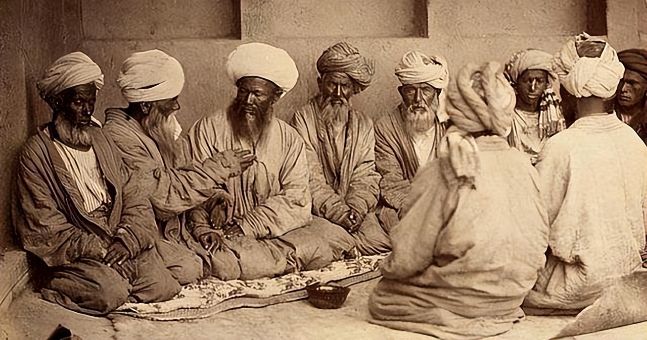 Ancient Iranian Family Structure and Evolution: Implications of ...