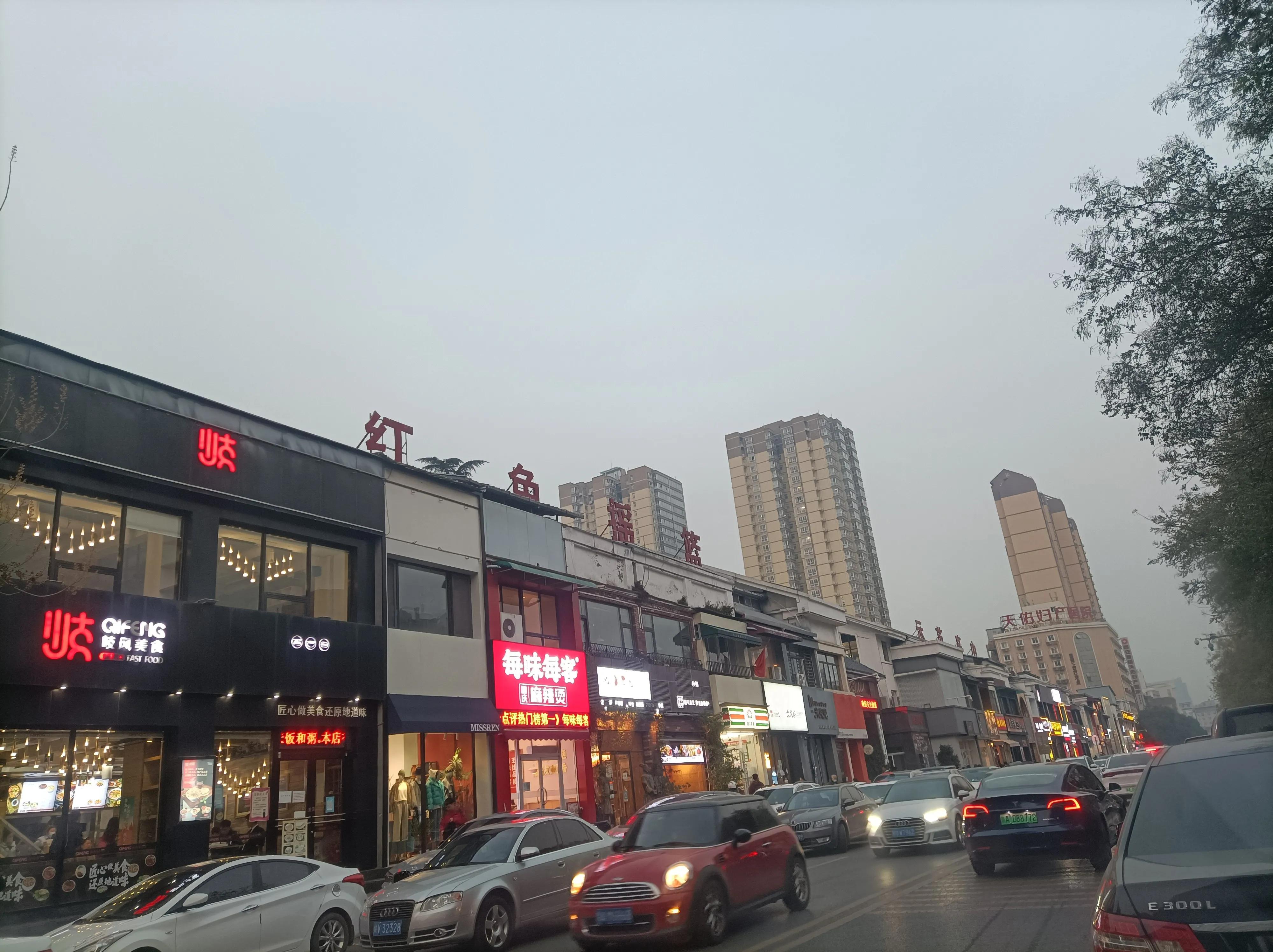 Tonight I light a firecracker and say goodbye to the Spring Festival ...