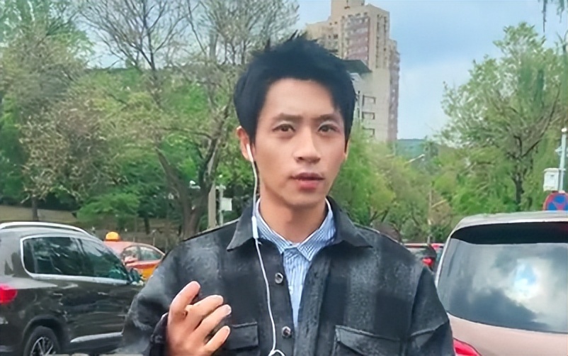 Wei Chen recorded the May 4th party. He was in poor condition and ...