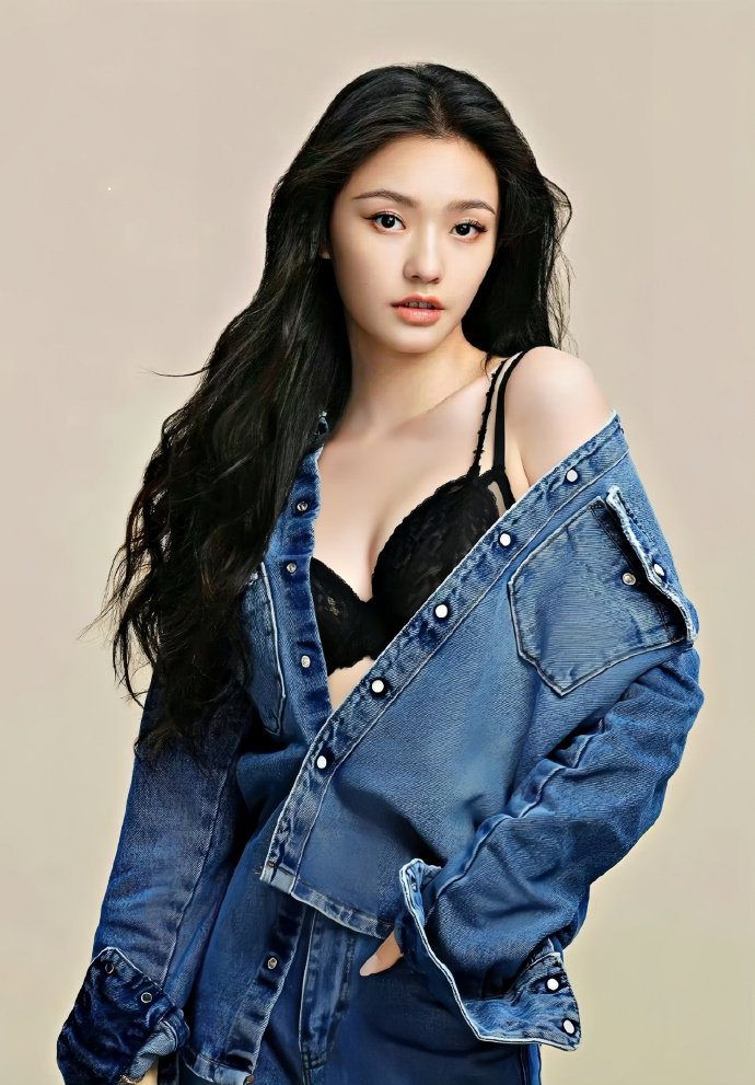 Which of the major actresses' underwear shows do you want your ...