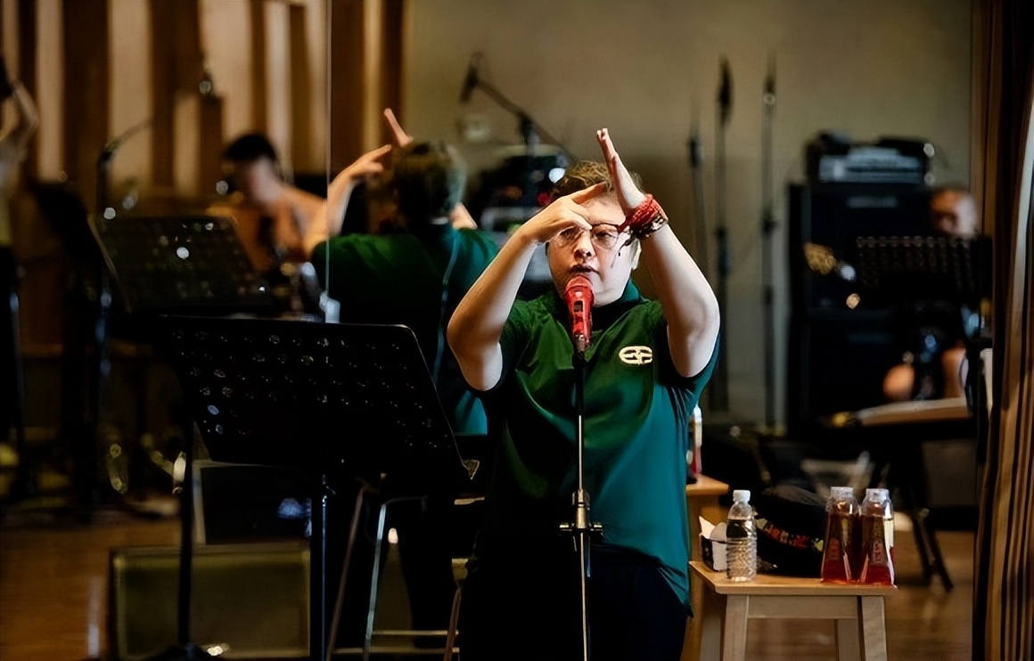 Han Hong's "Yong Sheng" concert starts booking April 29th Beijing ...