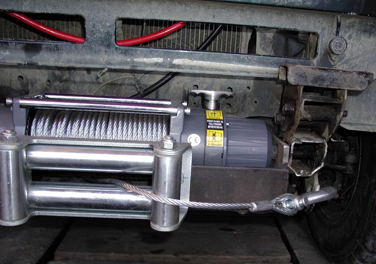 Whether the winch needs to be installed on the car for a long time ...