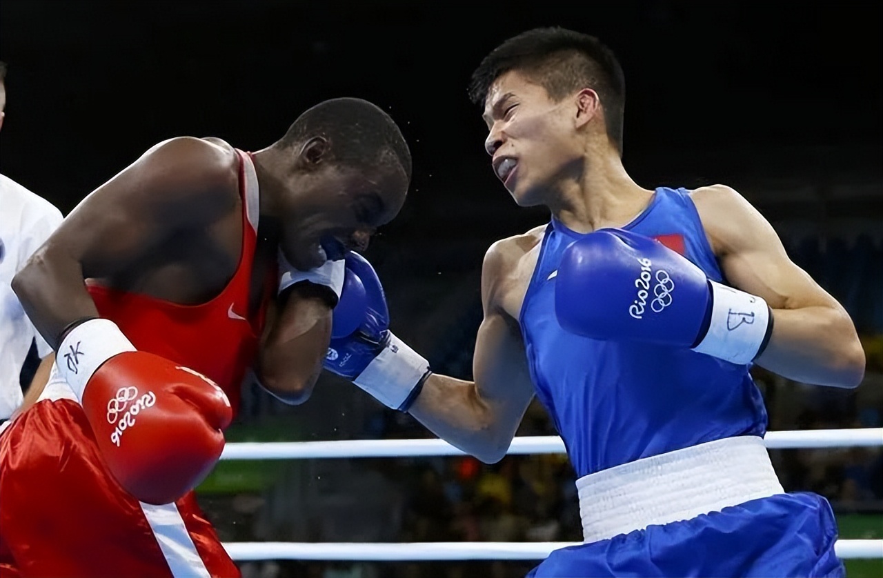China's Yongkang martial arts champion-boxing champion Lu Bin, hit the ...