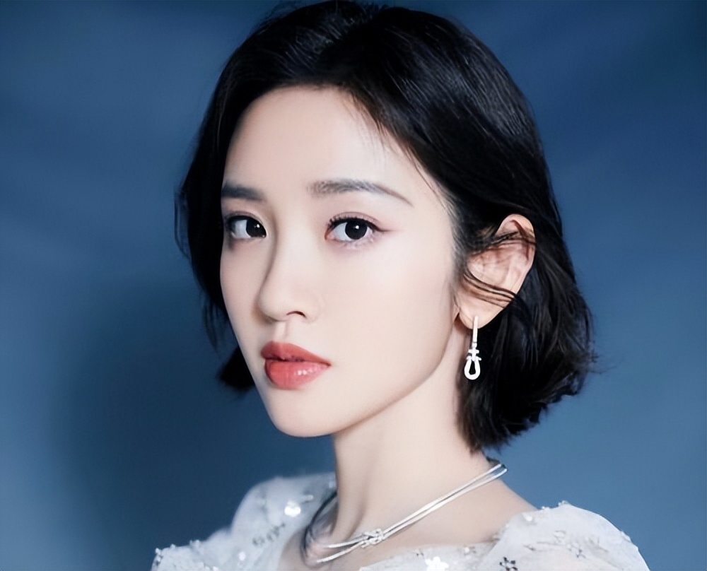 Having been in love with Zhang Ruoyun for 8 years and married, with countless masterpieces, Tang ...