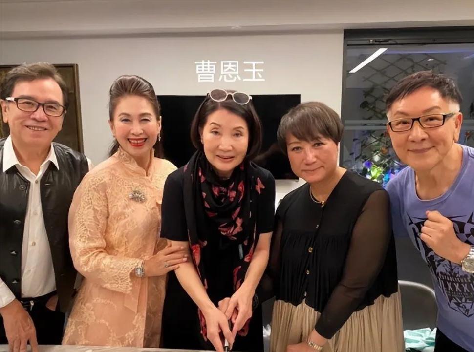 Sammo Hung's Korean ex-wife makes a rare appearance. She has a similar ...