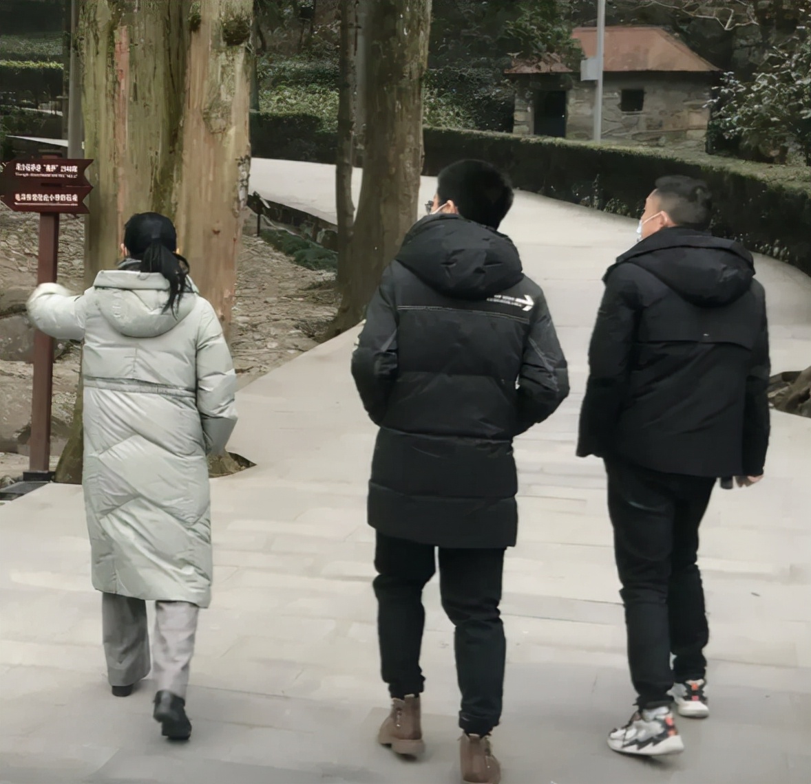 Sun Zhuo's avatar was turned into a girl by a netizen, and she ...