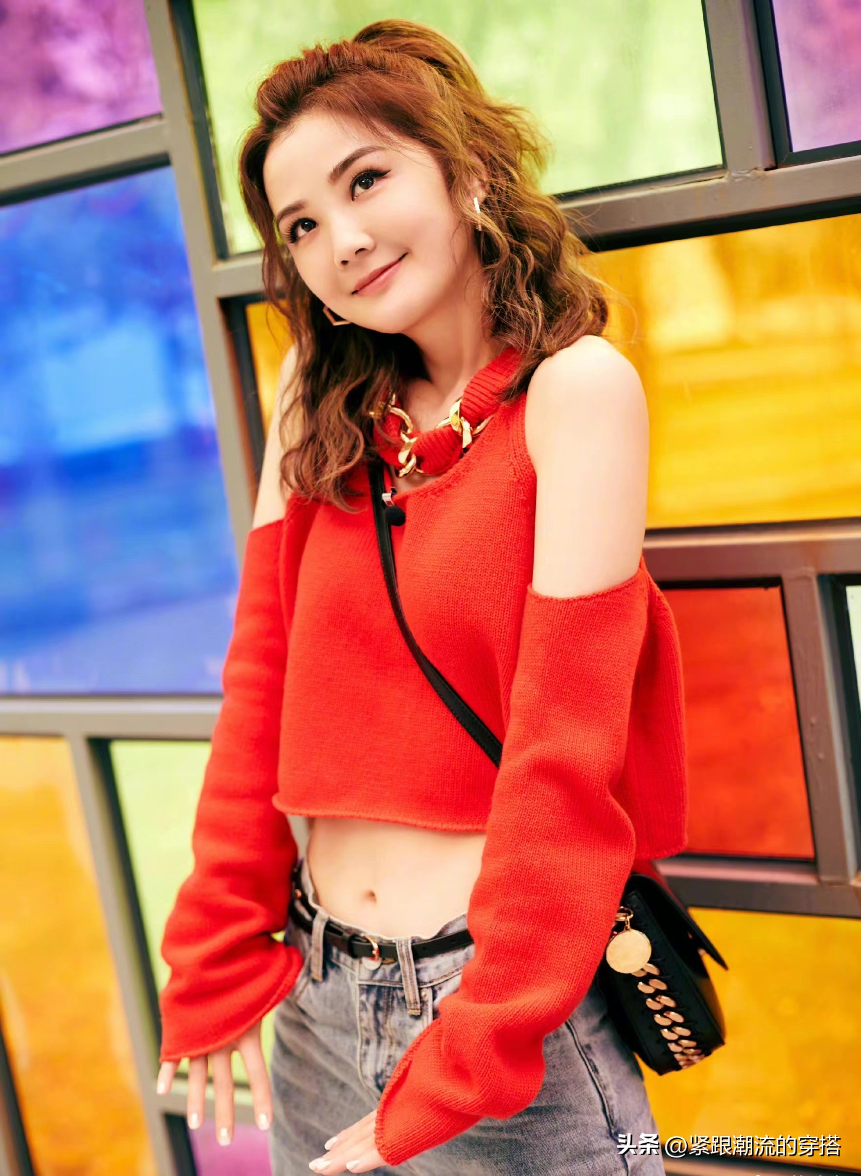 Cai Zhuoyan's half ponytail is sweet and agile, her appearance will ...