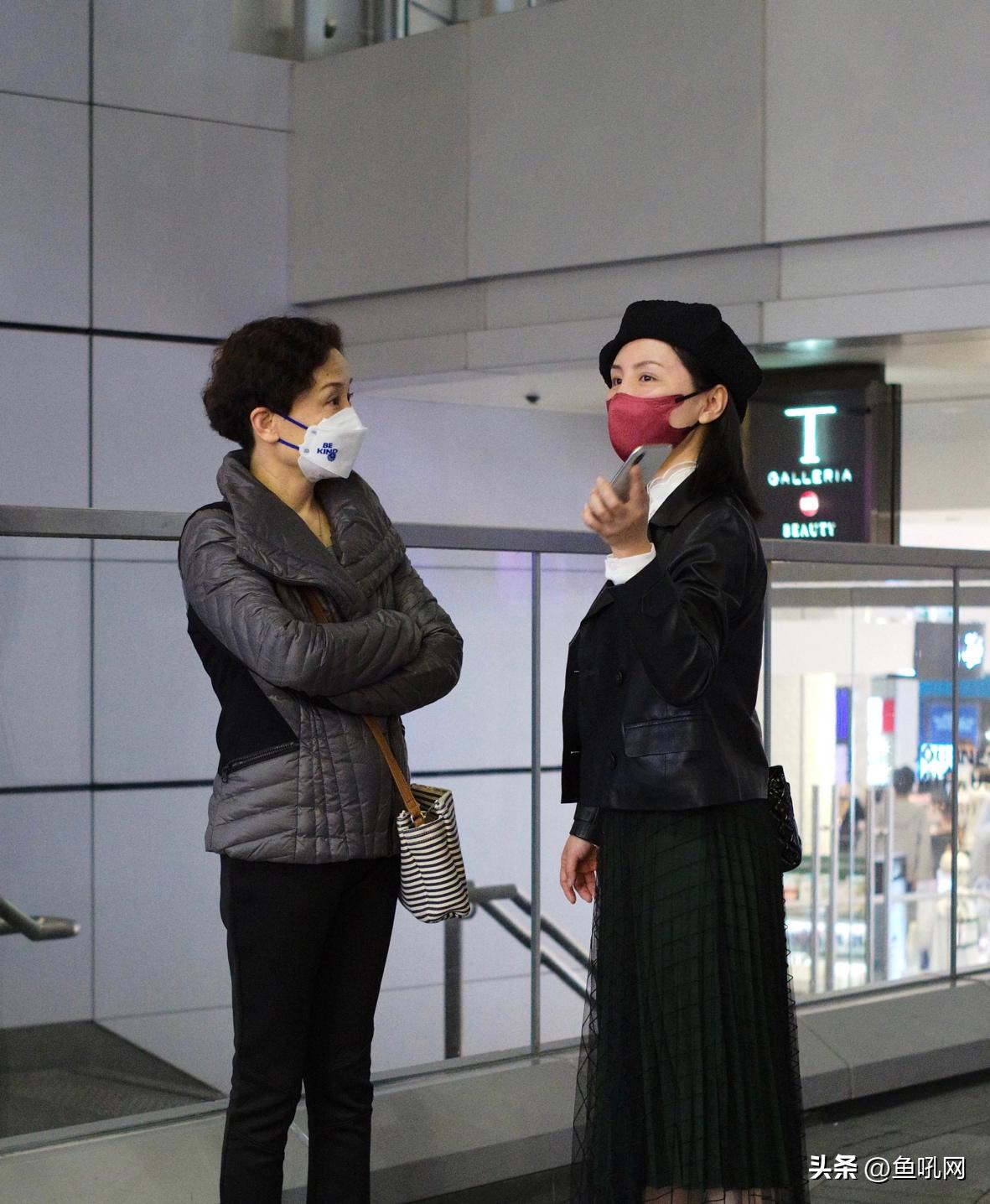 Actor Hongli and his family visited 5 cities in early spring in 15 days ...