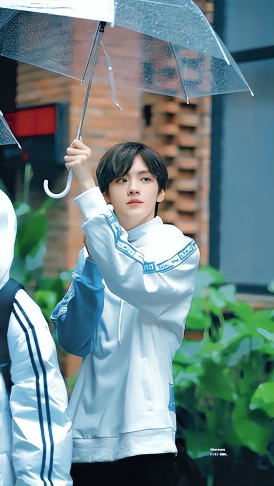 The leader said the little peanuts in the circle: Bi Wenjun, Xu Jiaqi ...