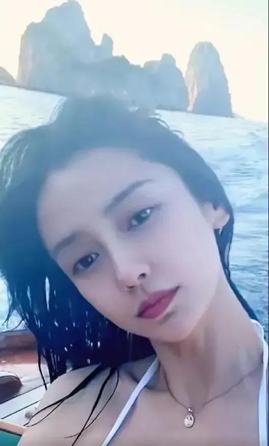 Baby Jia Shikai's foreign vacation exposure! Details suggest they were ...