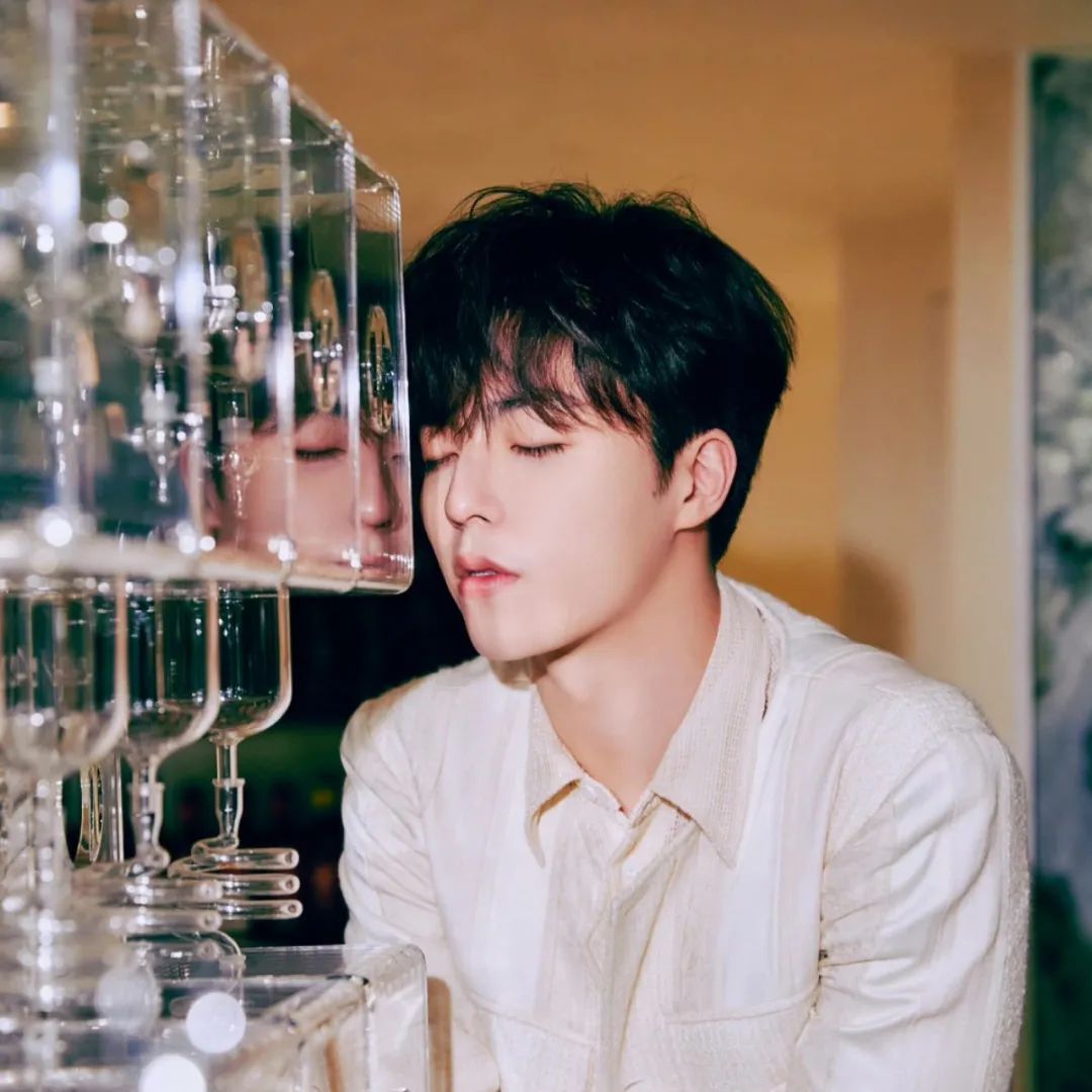 Little Gossip, Song Qian, Chun Xia, Yang Chaoyue - iMedia