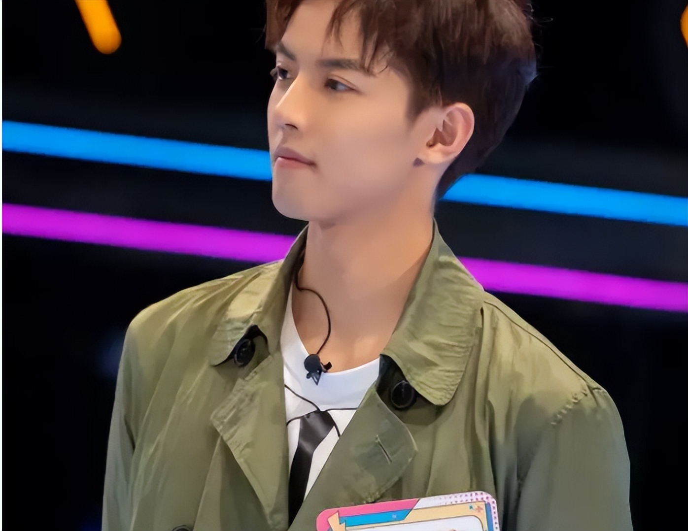 Actor Zhou Junwei was banned from Weibo, and Zhao Liying's new drama "Walking with the Phoenix ...