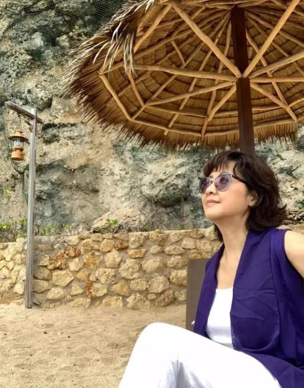 It's not for nothing that she's called the number one beauty in Journey ...