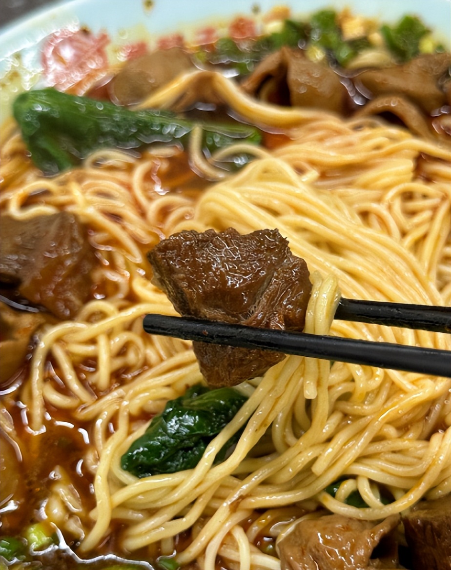 Chongqing small noodles Jianghu, hurry up and have a bowl! - iNEWS